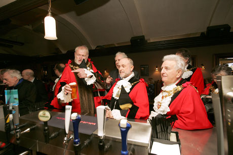 Lord Mayors Drinking Garden Pub Editorial Stock Photo - Stock Image ...