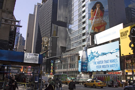 Billboards in Times Square, New York, America - 20 Mar 2007 Stock ...