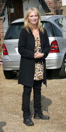 Debbie Arnold Former Eastenders Actress Who Editorial Stock Photo ...