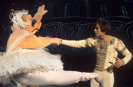 Elton John Performs On Muppet Show Editorial Stock Photo - Stock Image ...