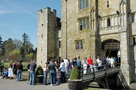 16 Acre Lake Hever Castle Kent Editorial Stock Photo - Stock Image ...