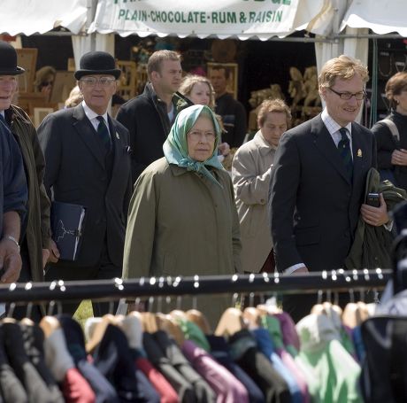 Queen Elizabeth Ii Tours Trade Stands Editorial Stock Photo - Stock ...