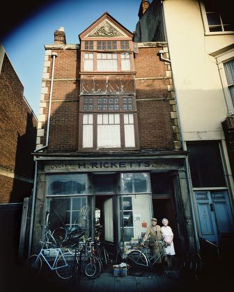 'Shutting Up Shop - The decline of the traditional small shop ...