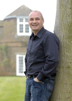 Falklands War Veteran Former Paratrooper Mark - Foto de stock de ...