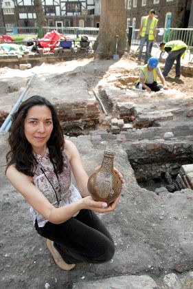 New Evidence Tudor Jacobean Life Uncovered Editorial Stock Photo ...