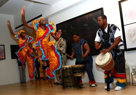 Restoration Youth Ensemble Performing Native African Editorial Stock ...