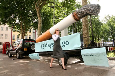 25ft Long Cigarette Unveiled Leicester Square Editorial Stock Photo ...