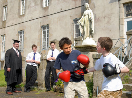 69 Student boxing Stock Pictures, Editorial Images and Stock Photos ...