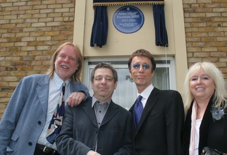 A Blue Plaque unveiling in memory of Alan 'Fluff' Freeman, Brinsworth ...