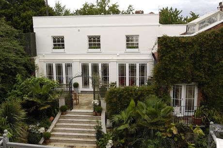 £10 million Zachary House, Chiswick, London, Britain Stock Pictures ...