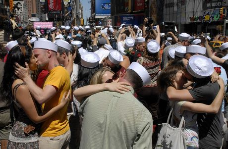 Couples Kiss Times Square Celebrate 62nd Editorial Stock Photo - Stock ...