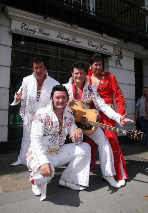 Elvis Presley Impersonators Outside Elvisly Yours Editorial Stock Photo ...