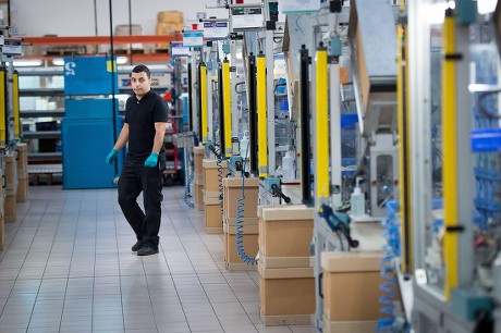 __COUNT__ imágenes de Bic ballpoint pen production plant, Montevrain ...