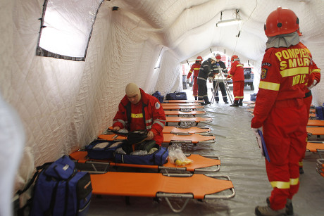 Medical Emergency Staff Set Temporary Tent Editorial Stock Photo ...