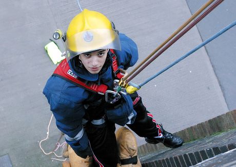 Danielle Cable Eyewitness 2003 Picture Shows Editorial Stock Photo ...