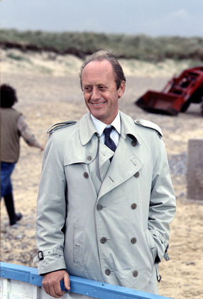 83 Kenneth colley Stock Pictures, Editorial Images and Stock Photos ...
