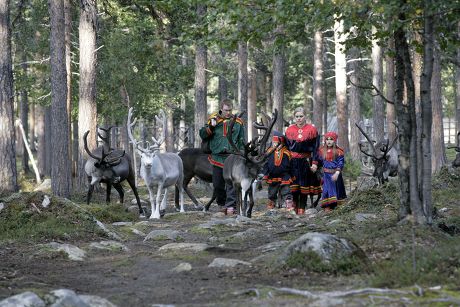 Model Released Sami Family Dressed Traditional Editorial Stock Photo ...