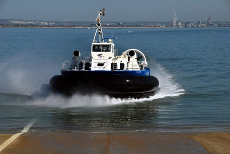 Arrives Ryde Hovercraft Terminal Isle Wight Editorial Stock Photo ...