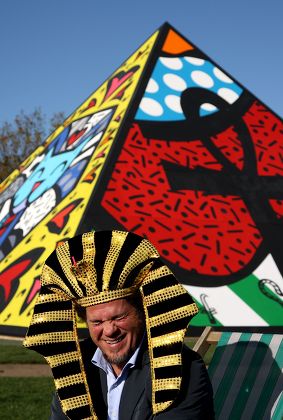 Romero Britto Unveils 45ft King Sized Editorial Stock Photo - Stock ...