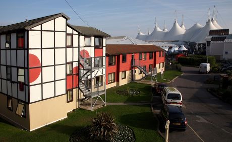 Chalets Skyline Pavilion Butlins Bognor Regis Editorial Stock Photo ...