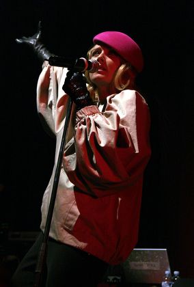 __COUNT__ imágenes de Roisin Murphy in concert, Koko, London, Britain ...