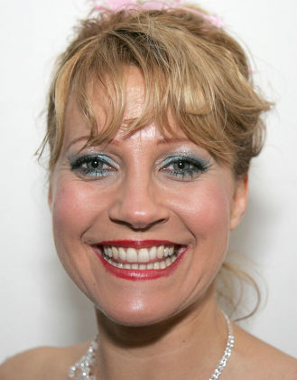 2,000 Malandra burrows Stock Pictures, Editorial Images and Stock ...