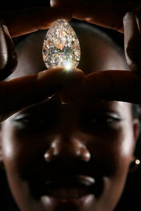 __COUNT__ imágenes de Lesotho Promise Diamond Collection, Graff, London ...