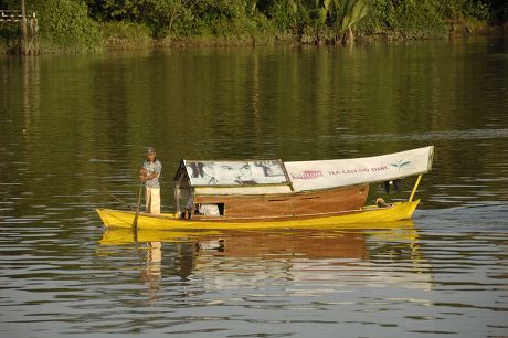 250 Sampan boat Stock Pictures, Editorial Images and Stock Photos ...