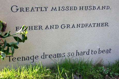 John Peels Gravestone Bearing Lyrics His Editorial Stock Photo - Stock ...