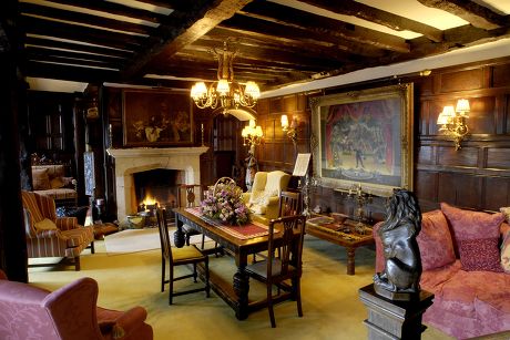 The Magnificent 16th Century 'Rous Lench Court', Worcestershire ...