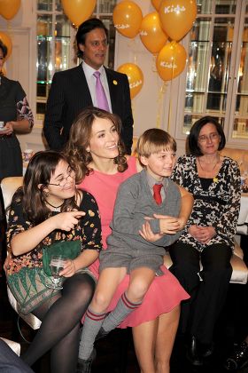 Elizabeth Hurley Son Damian Bing Husband Editorial Stock Photo - Stock ...