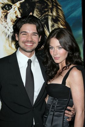 Steven Strait Wife Lynn Collins Editorial Stock Photo - Stock Image ...