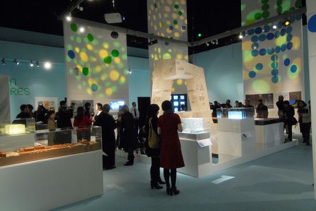 __COUNT__ imágenes de China Design Now exhibition at the V and A Museum ...