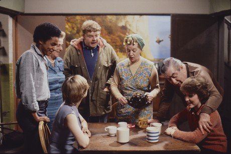 Cast Members Geoffrey Hughes Eddie Yeats Editorial Stock Photo - Stock ...