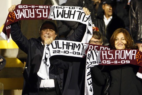 73 Europa Grp: Fulham 1 Roma 1 - 22 Oct 2009 Stock Pictures, Editorial ...