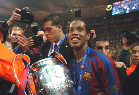 Ronaldinho Trophy Arsenal V Barcelona Champions Editorial Stock Photo ...