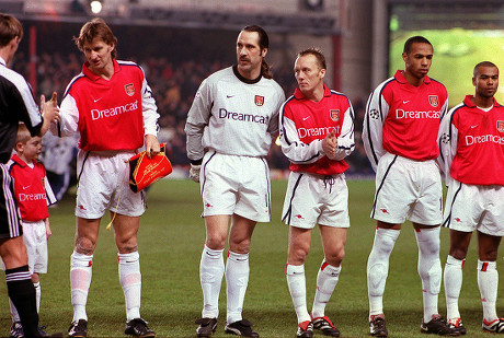 __COUNT__ Arsenal v Spartak Moscow - 06 March 2001 Stock Pictures ...