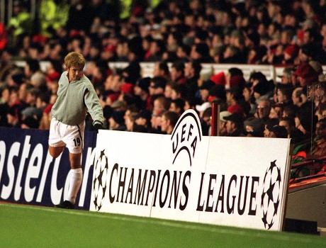 __COUNT__ Champs Lge 2nd: Arsenal 4 Leverkusen 1 - 27 Feb 2002 Stock ...