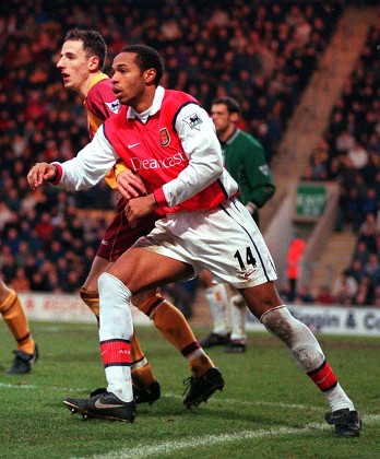 Ray Parlour Arsenal David Wetherall Bradford Editorial Stock Photo ...
