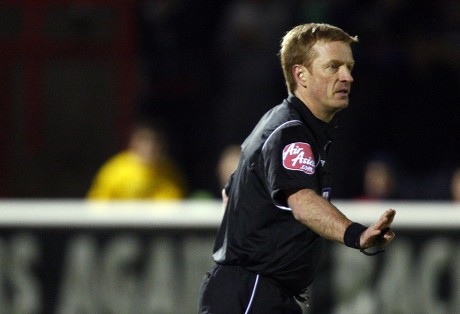 Dag & Red 2 Aldershot 5 - 01 Dec 2009 Stock Pictures, Editorial Images ...