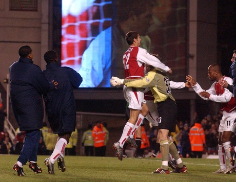 John Spicer Celebrates Graham Stack Arsenal Editorial Stock Photo ...