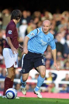 Arsenal v Man City - 22 Oct 2005 Stock Pictures, Editorial Images and ...