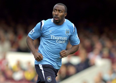 Arsenal v Man City - 22 Oct 2005 Stock Pictures, Editorial Images and ...