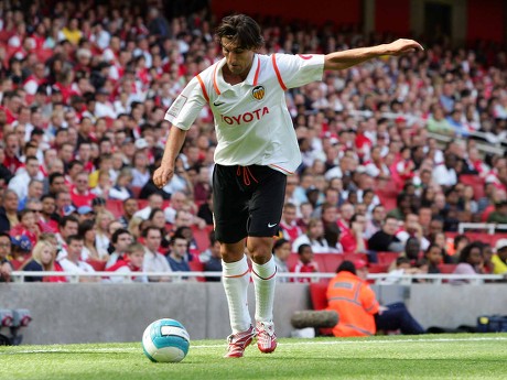 Miguel Angel Angulo Valencia Emirates Cup Editorial Stock Photo - Stock ...