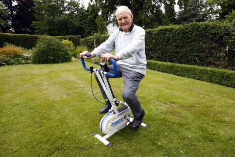 Sir Alec Bedser Will Be 90 Editorial Stock Photo - Stock Image ...