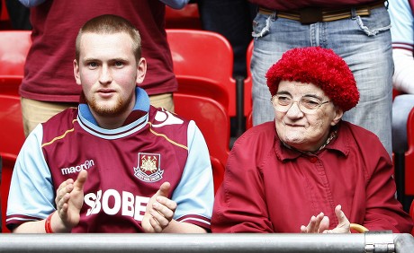 __COUNT__ Championship play-off Final: WHU 2 Blackpool 1 - 19 May 2012 ...