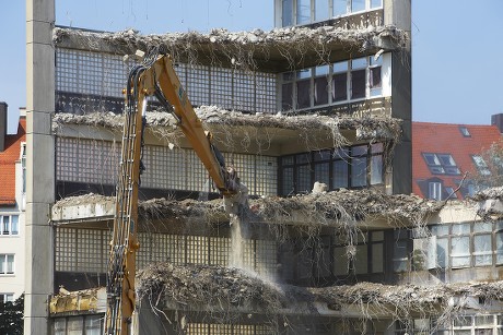 250 Destructed buildings Stock Pictures, Editorial Images and Stock ...