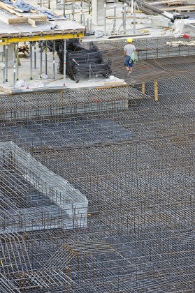 9 Metal shell construction Stock Pictures, Editorial Images and Stock ...