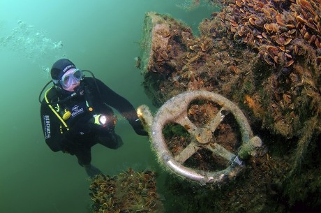 6 Sunken wheel Stock Pictures, Editorial Images and Stock Photos ...
