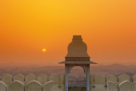 Karni Fort Bambora Palace Hotel Sunset Editorial Stock Photo - Stock ...